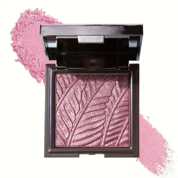 Makeup | Shimmer Blush | Poshmark
